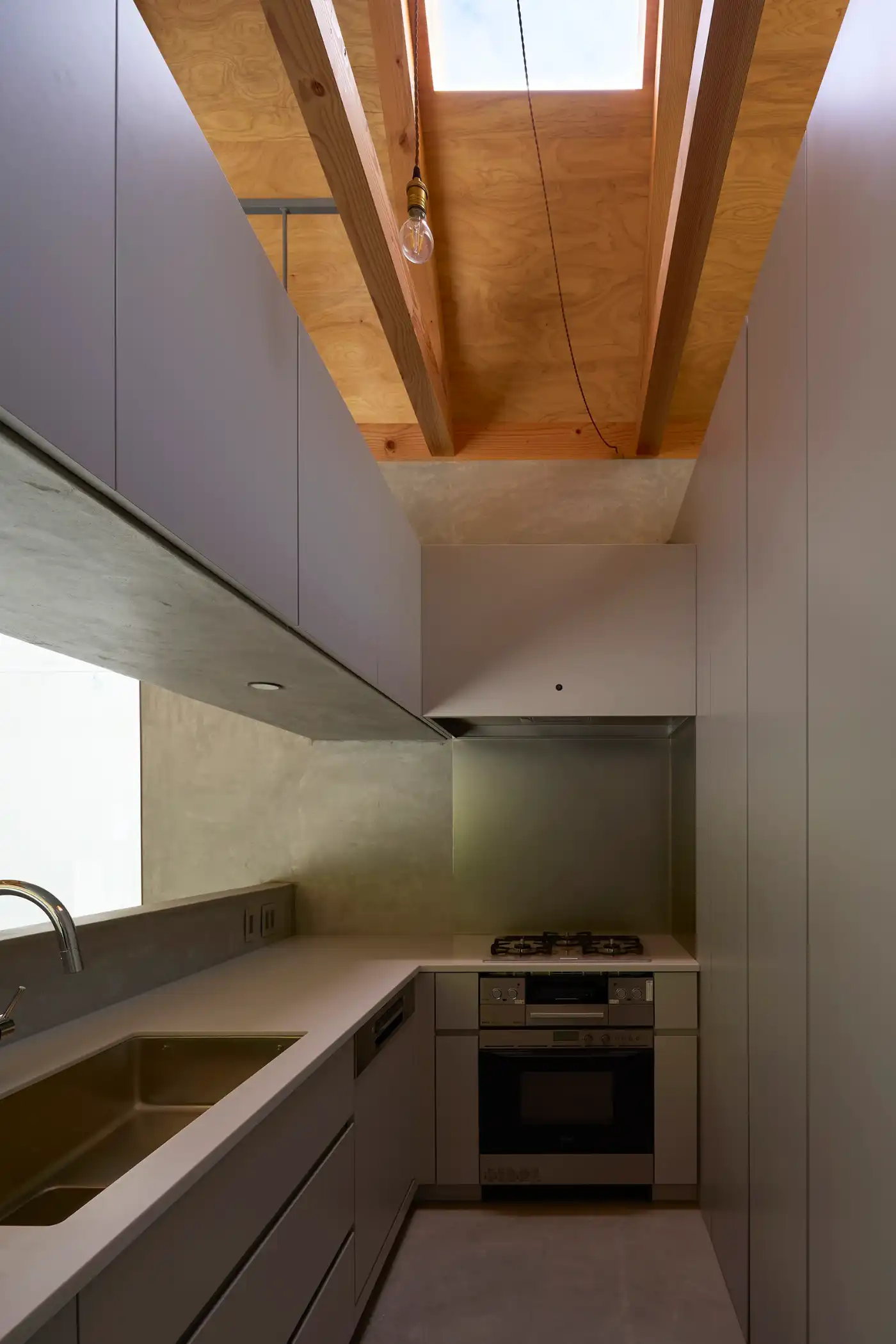 Hasama House by Atelier Kenta Eto Architects