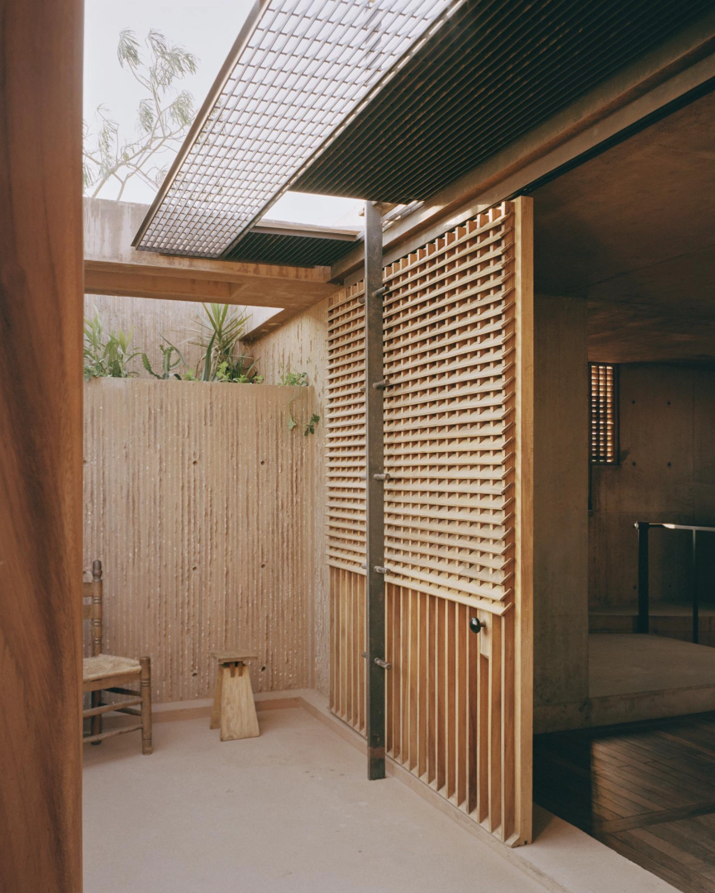 Casa Monte by Carlos Matos