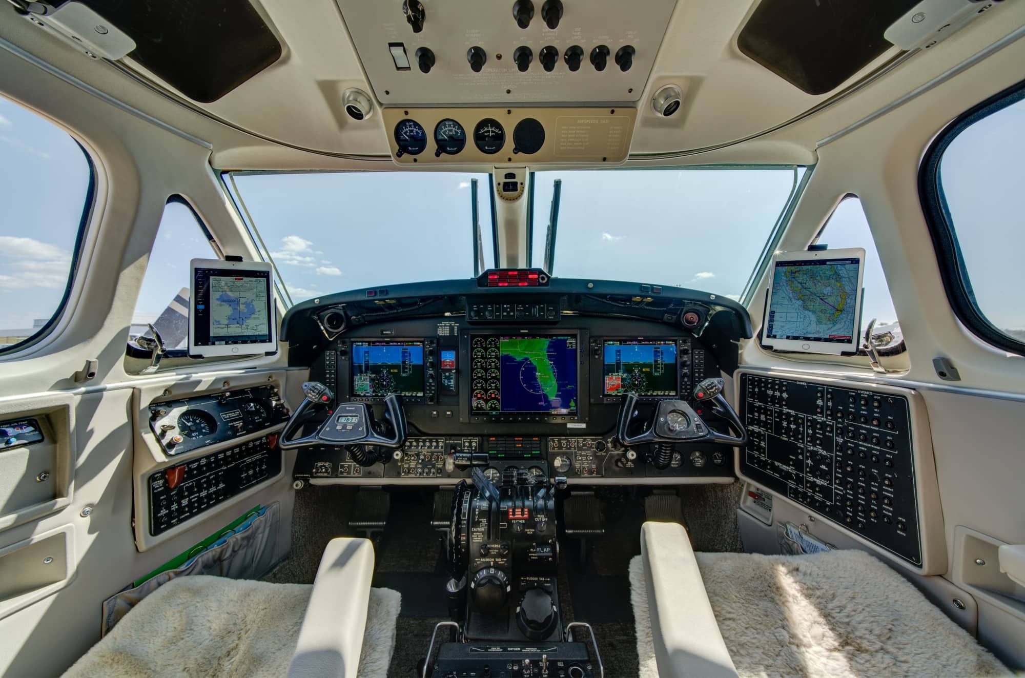 Beechcraft King Air B200 | Odyssey Airways Private Fleet