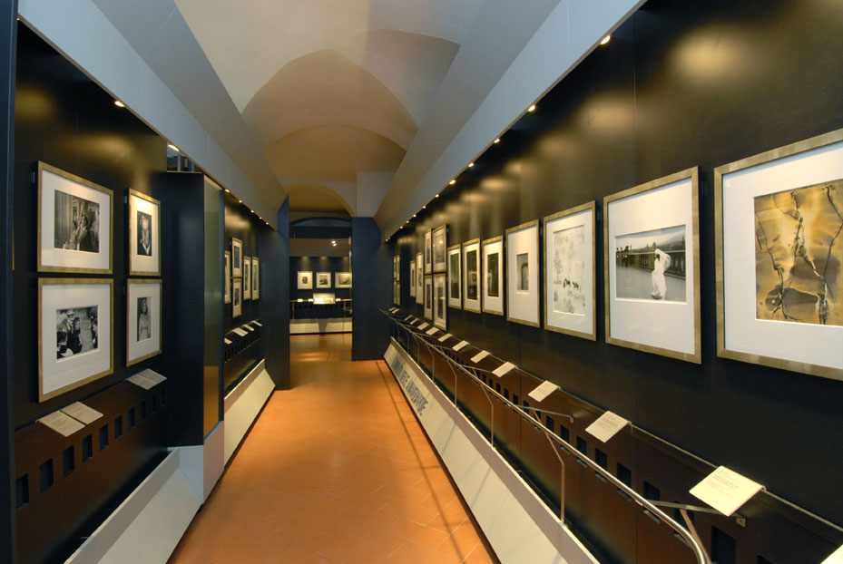 National Museum of Photography F.lli Alinari Forence Italy - Artdoc ...