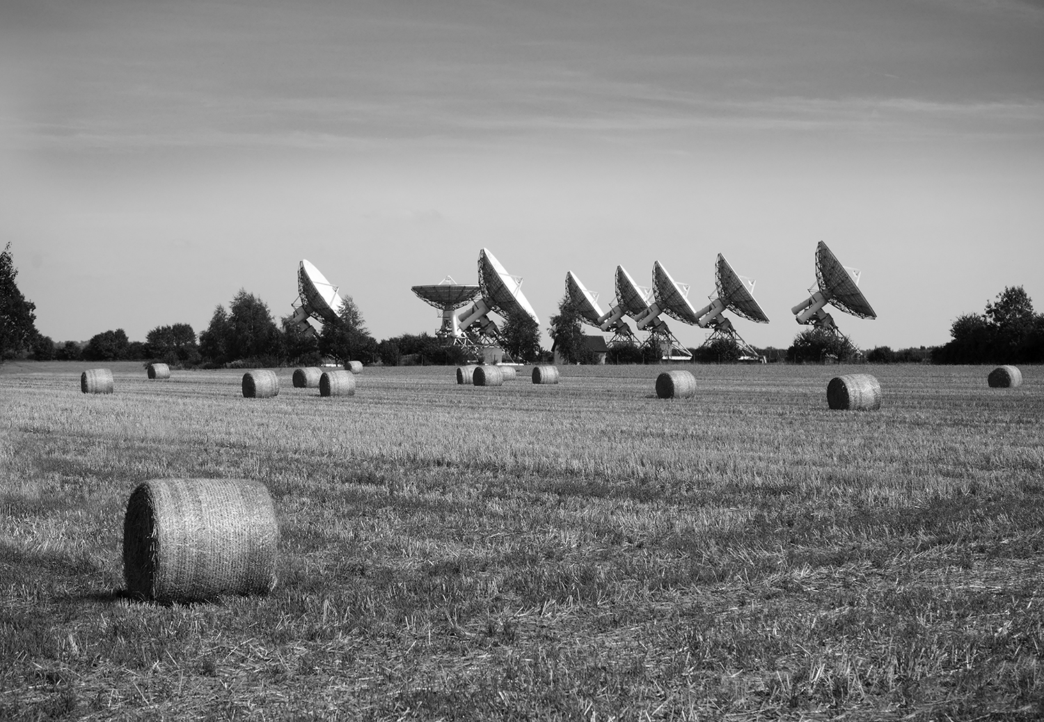 Roger Hopgood Looking Out - Artdoc Photography Magazine Inspiration