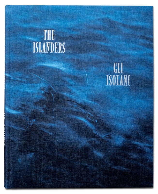 Gli Isolani (The Islanders) by Alys Tomlinson