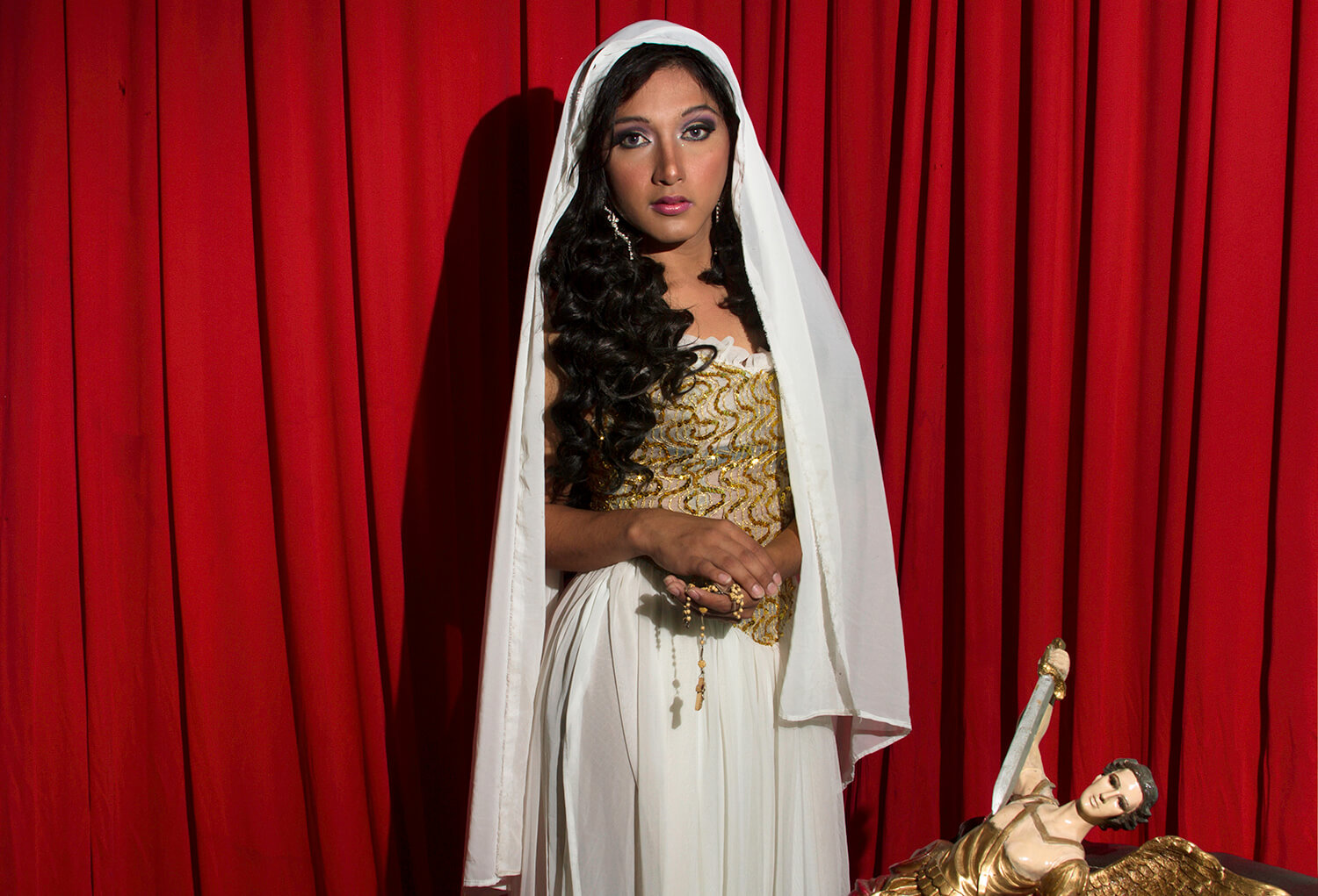Nelson Morales Neither men nor women - Artdoc Photography Magazine ...