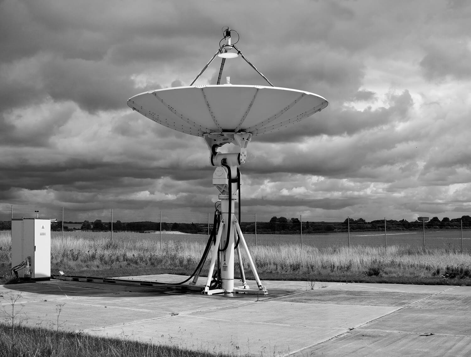 Roger Hopgood Looking Out - Artdoc Photography Magazine Inspiration