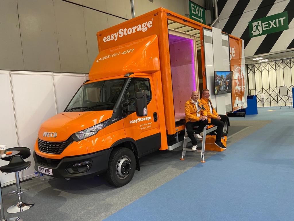 Painting The National Franchise Exhibition 2021 Orange! | easyStorage