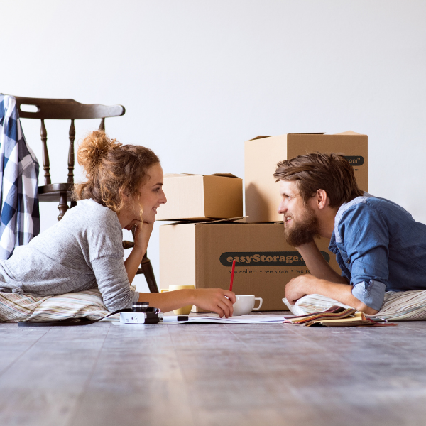The Ultimate Ten Tips You Need Before Moving in Together | easyStorage