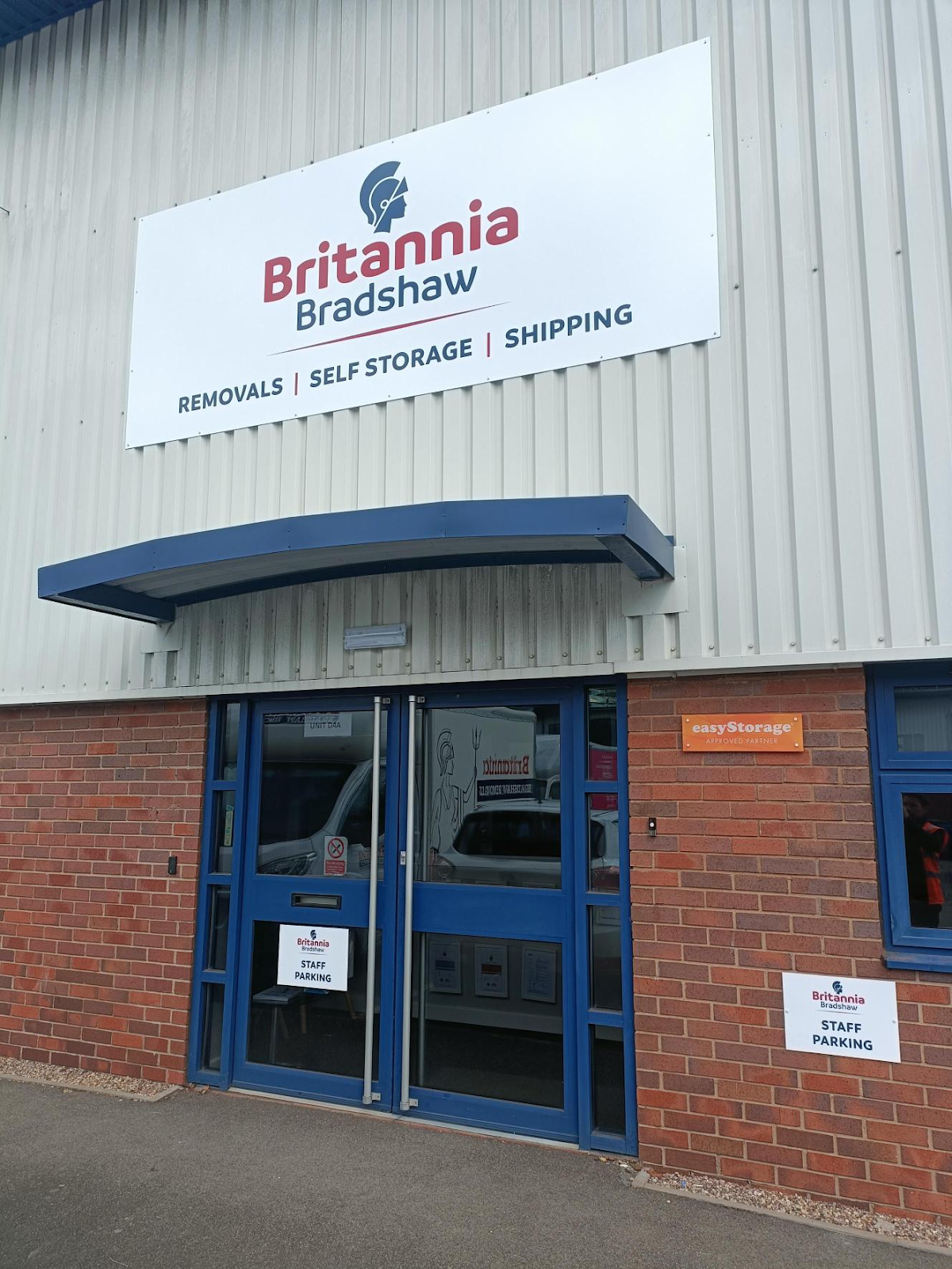 Say Hello to easyStorage Licensed Operators | easyStorage