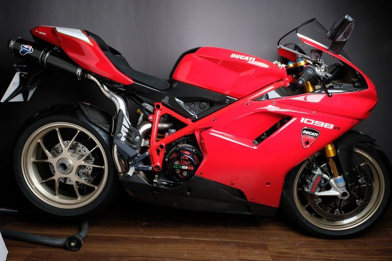 Lusso Veloce - Sold Vehicles