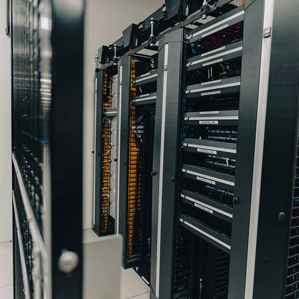 Problem Solved: Boosting Network Performance with a Hybrid IT Approach