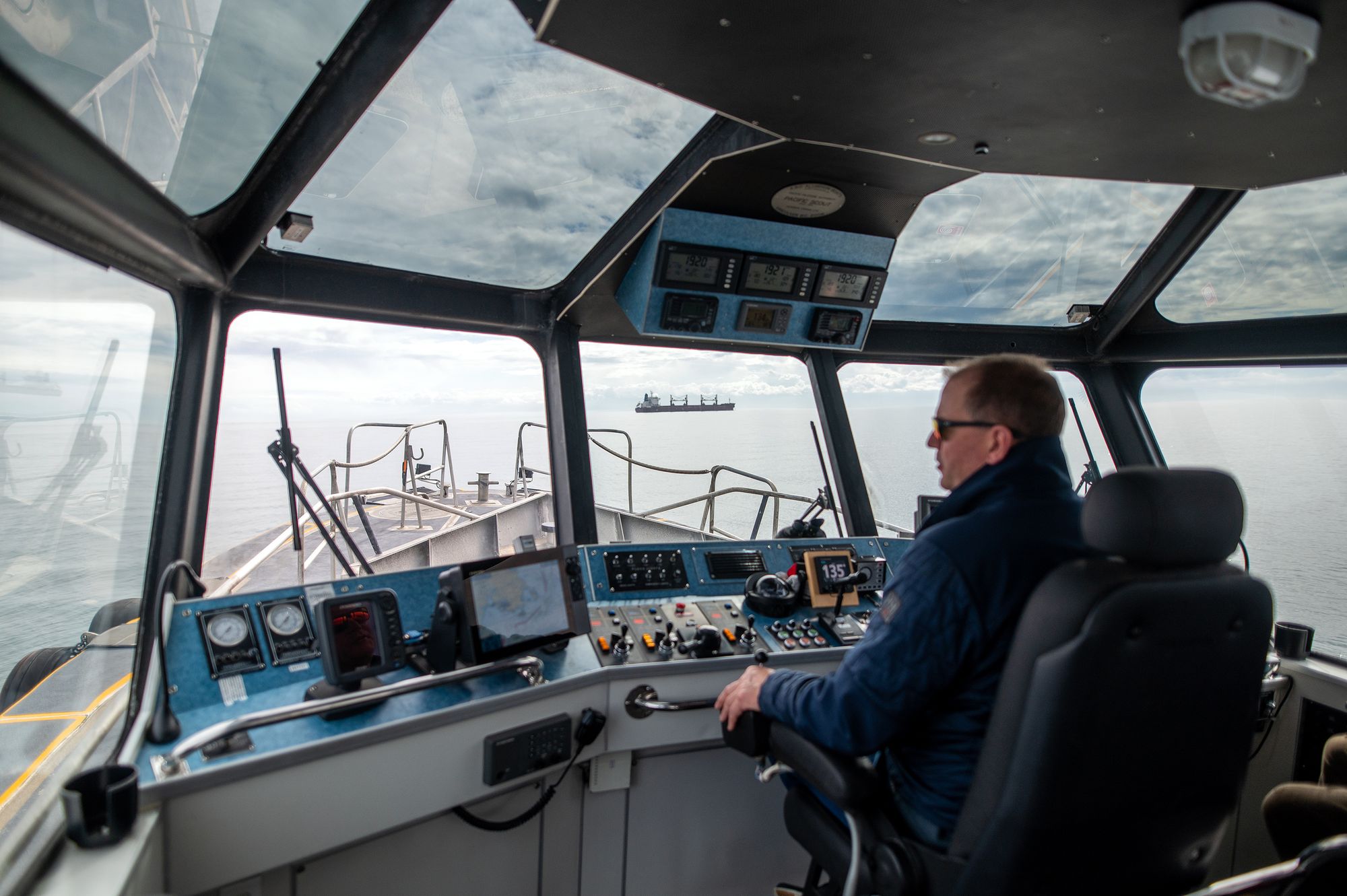 Meet the BC coast pilots guiding ships into Victoria Harbour - Capital ...
