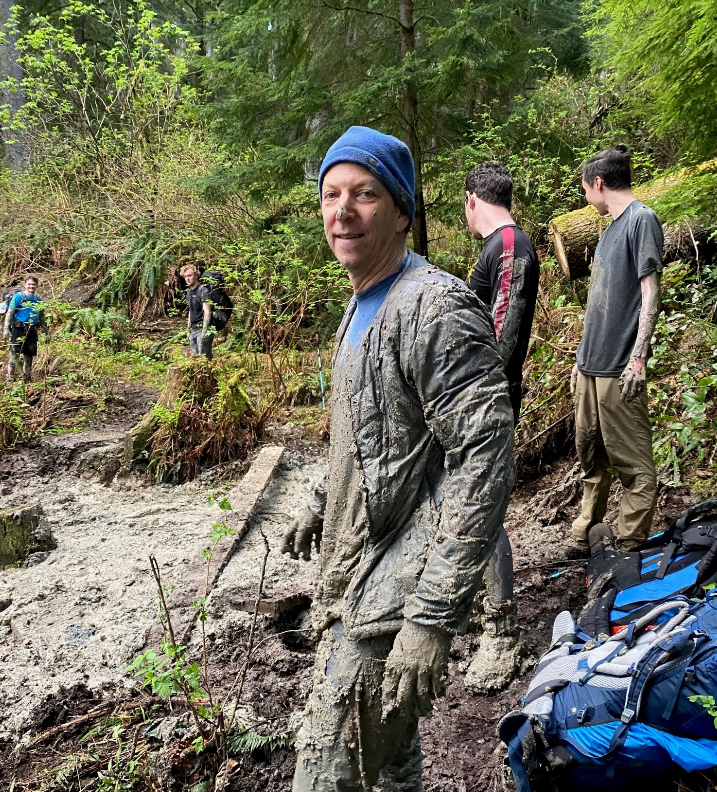 Man trapped for hours in muddy Juan de Fuca Trail clay pit - Capital Daily