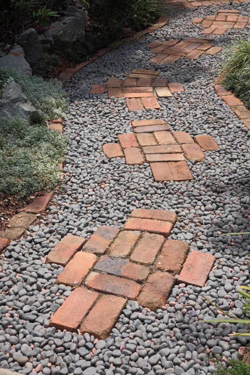 A RUSTIC COURTYARD IN GLEBE Inner West Landscape architecture | CALDesign