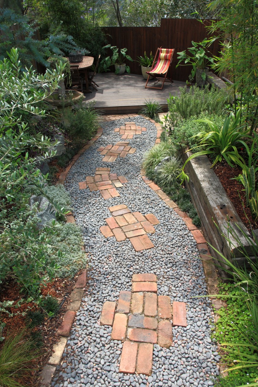 A RUSTIC COURTYARD IN GLEBE Inner West Landscape architecture | CALDesign