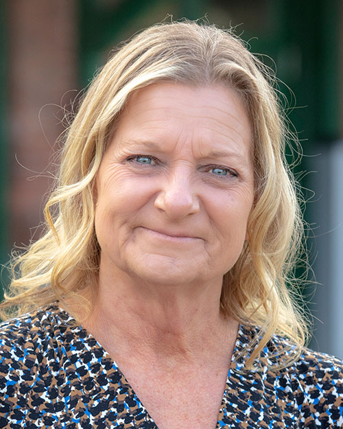 Kavanaugh Realty - Debbie Walker