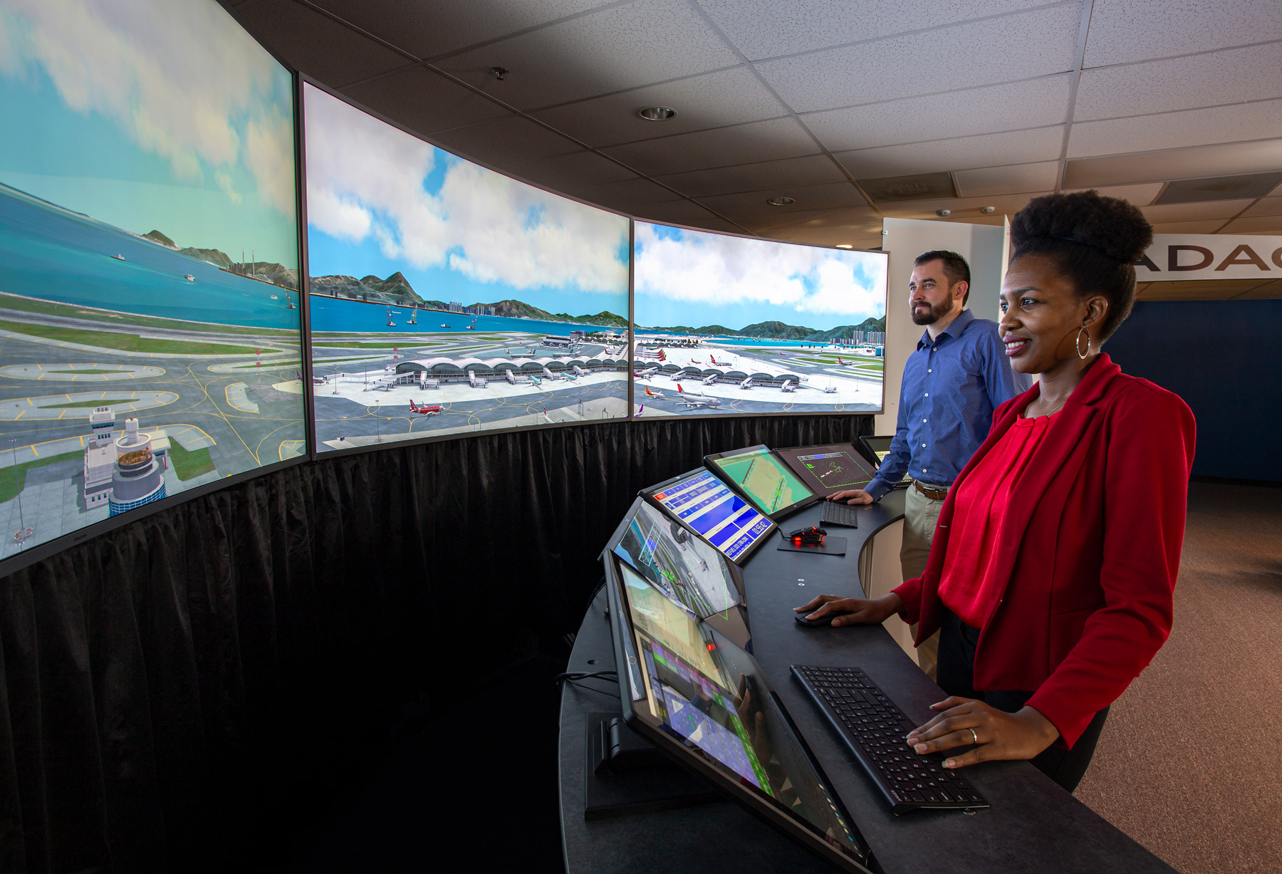 MaxSim: Air Traffic Control Simulation