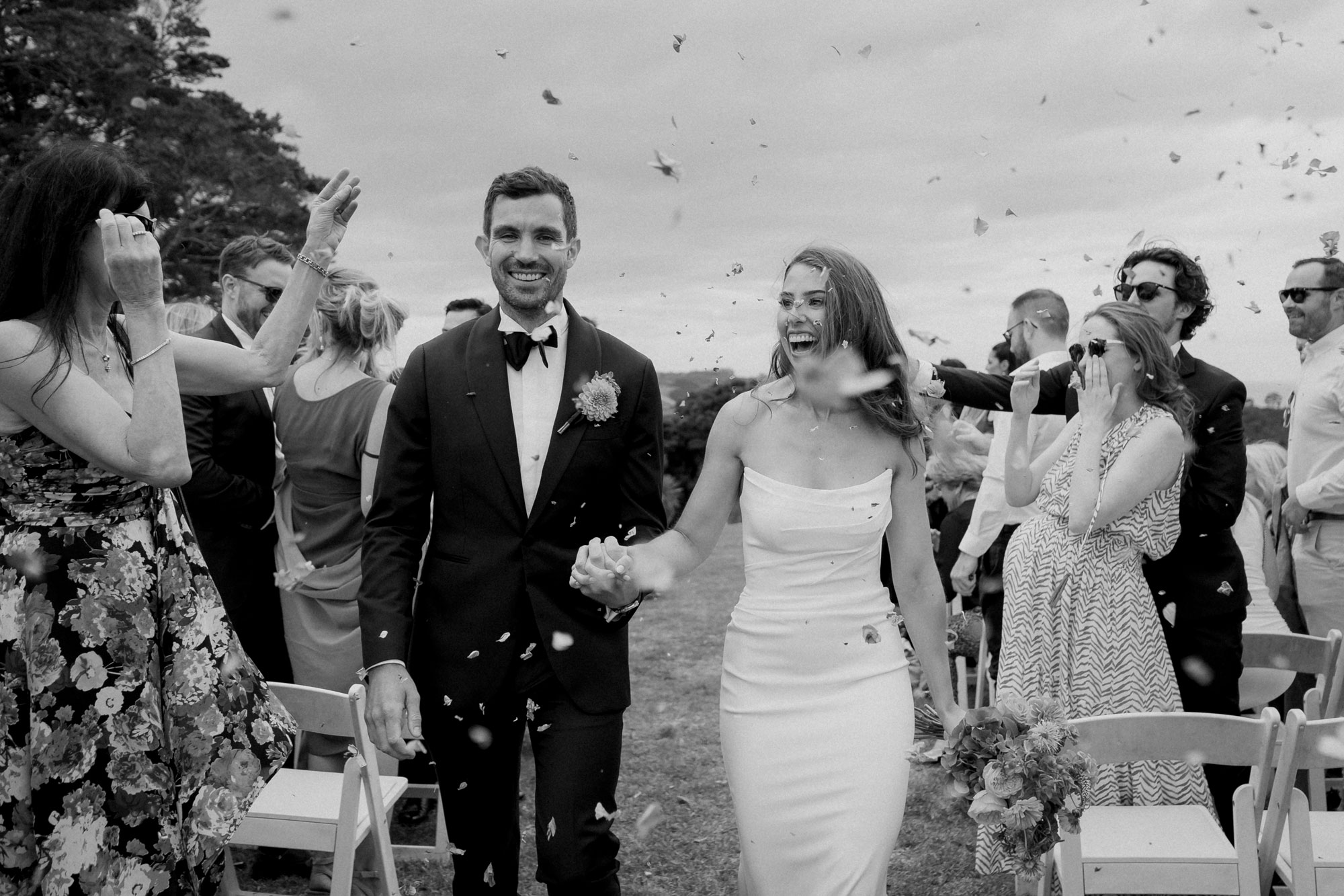 Batch Winery Waiheke wedding photographer | Valo