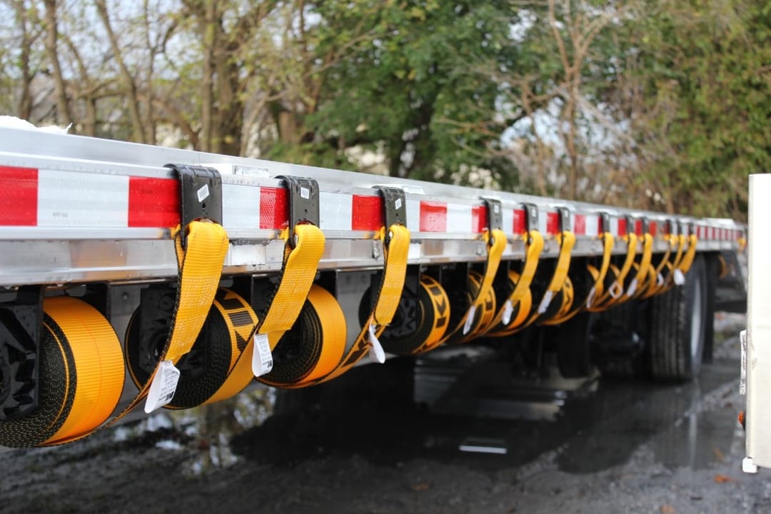 25K Gooseneck Equipment Trailers | MH EBY