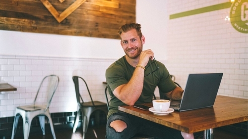 Sign Language coach has $3,000 launch day with Kajabi