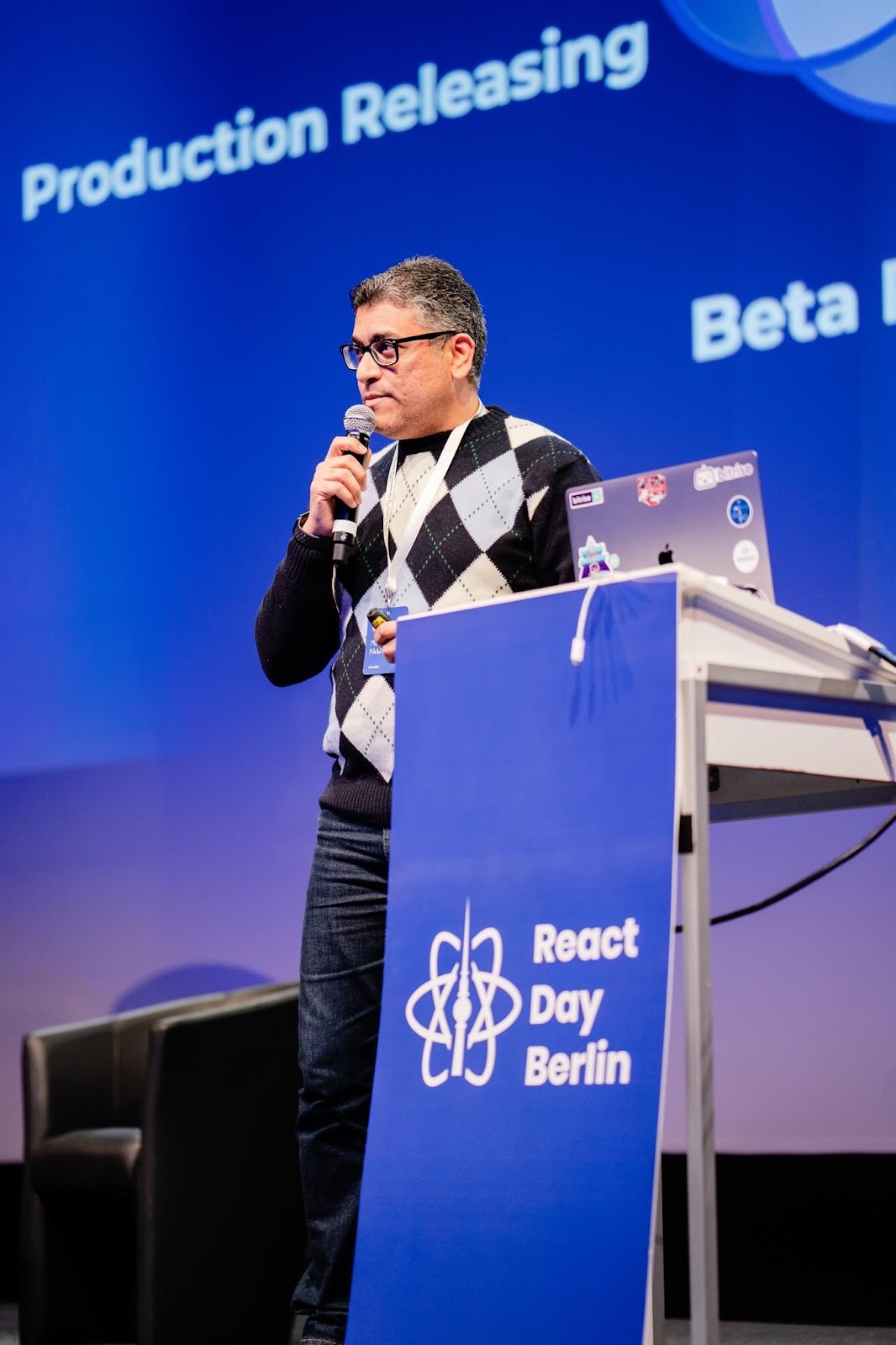 React Native DevOps: Using CI/CD pipelines to deploy React Native apps - Bitrise Blog