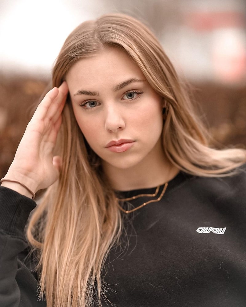 Zeiuss | Cora Nie photos