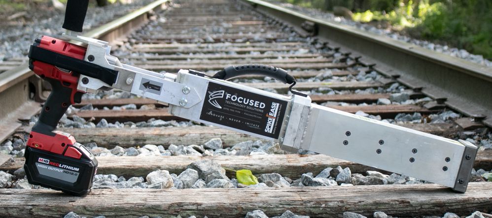 SpikeLok® Battery-Operated Dog Spike Puller - Cold Forge Rail Products