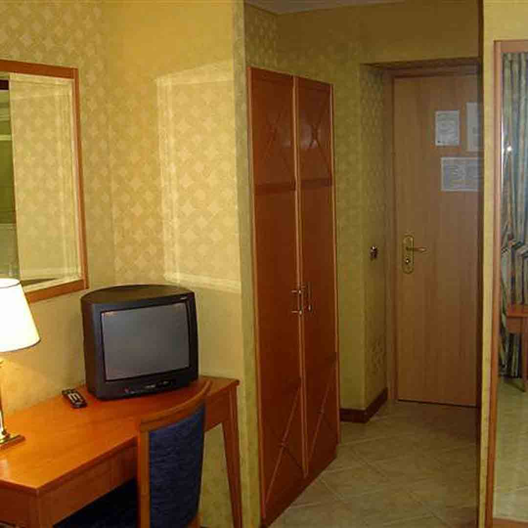 Mariano Hotel for School Trips