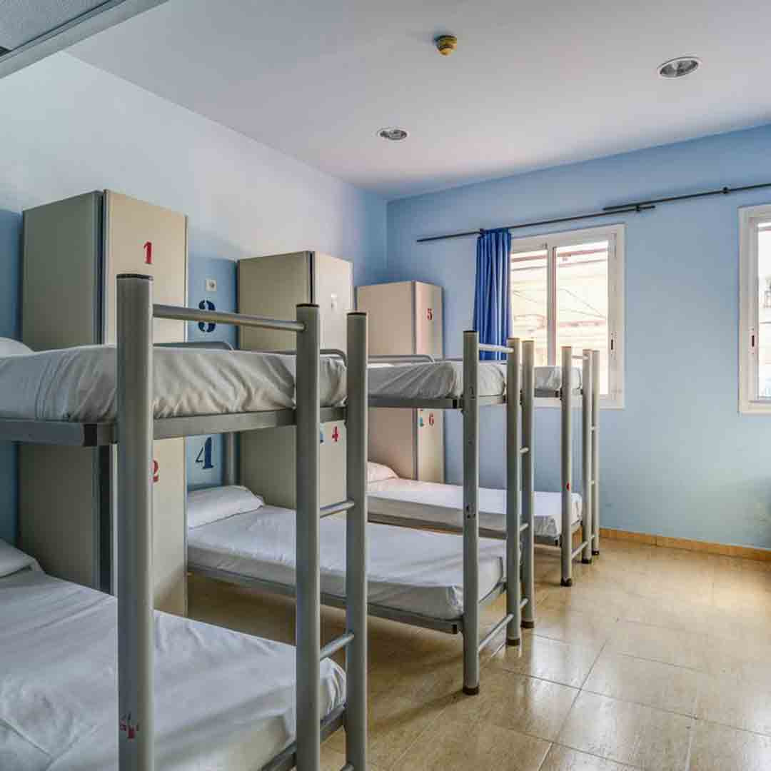 Sun & Moon Hostel for School Trips