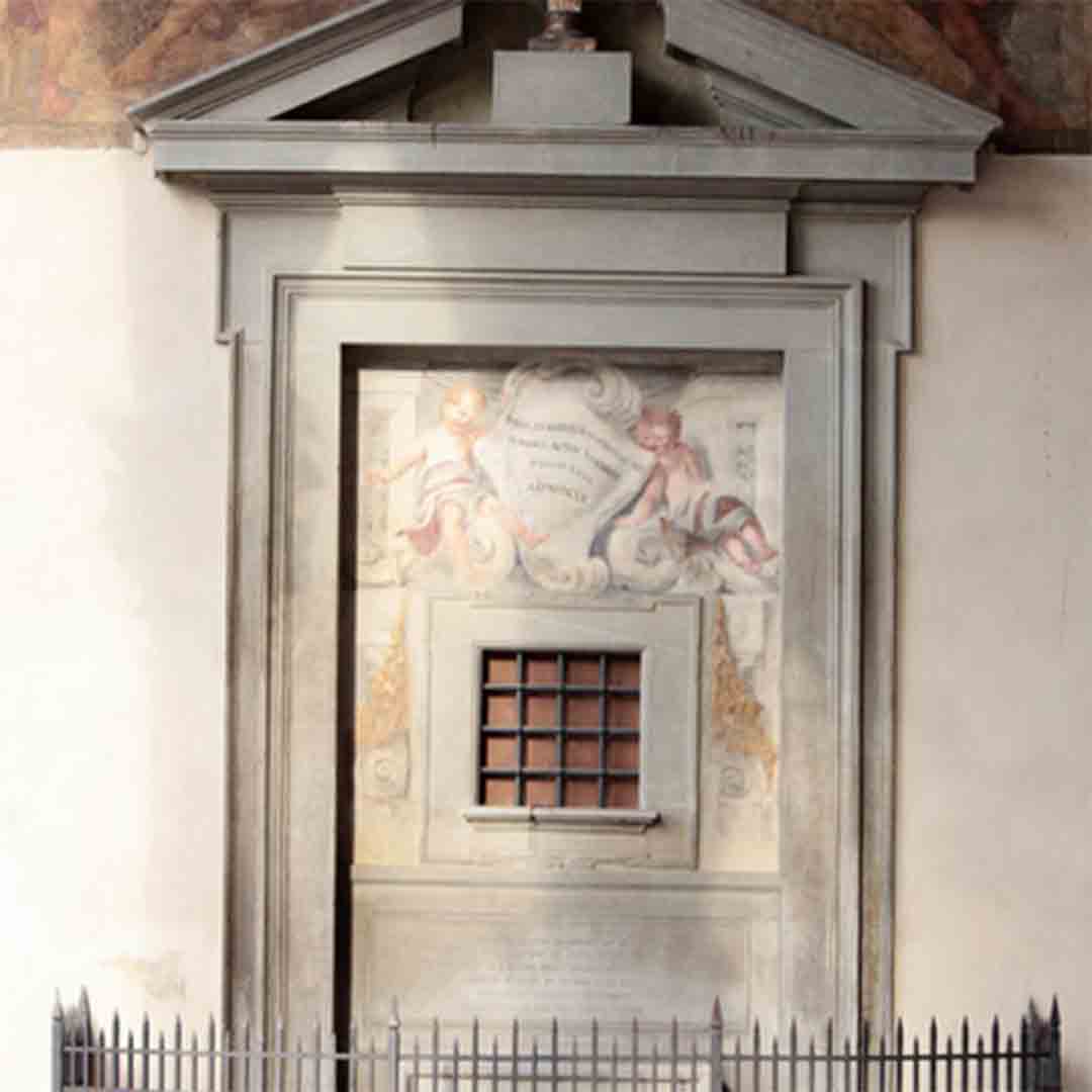 Gallery of the Ospedale degli Innocenti for School Trips to Florence