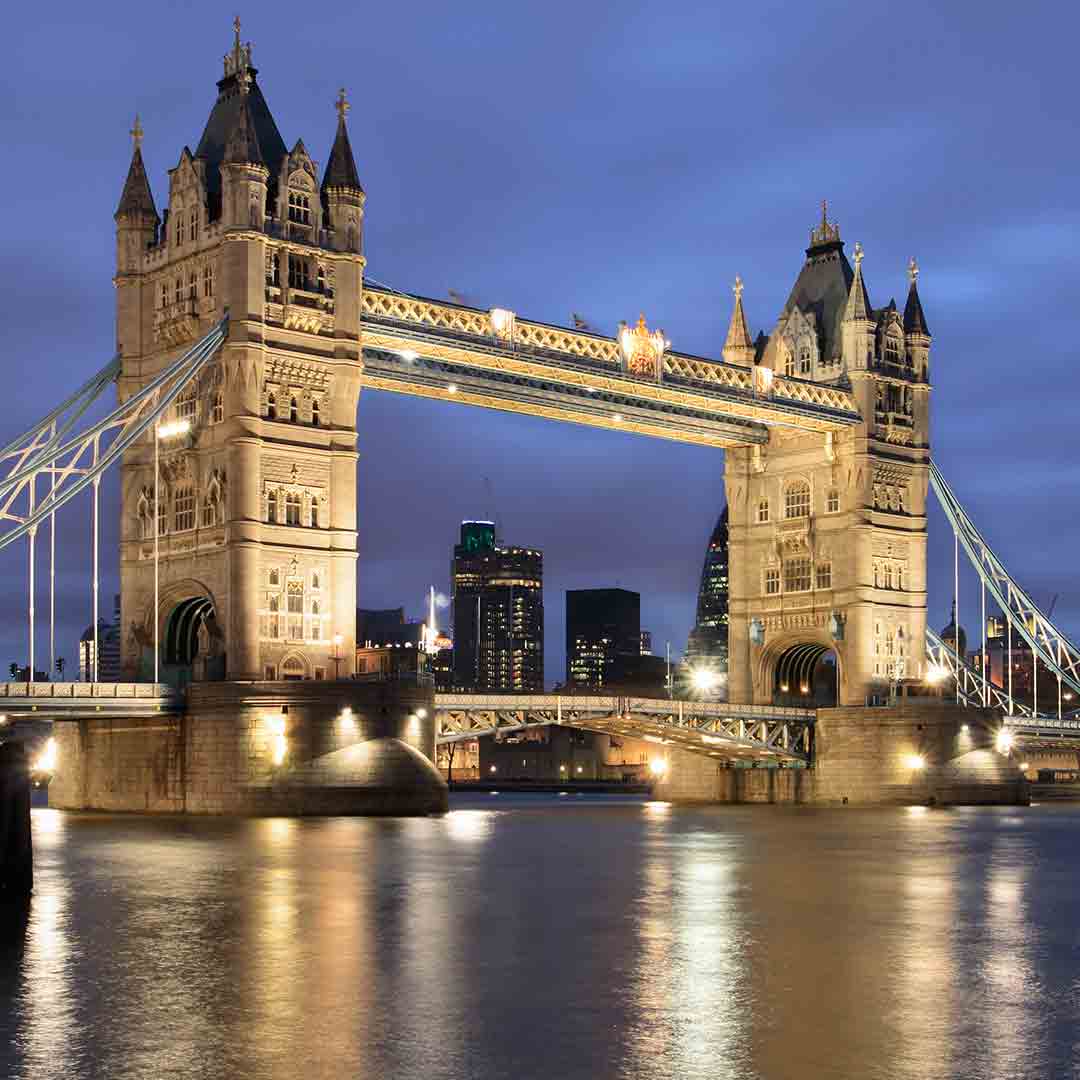 Tower Bridge Presentation for School Trips to London
