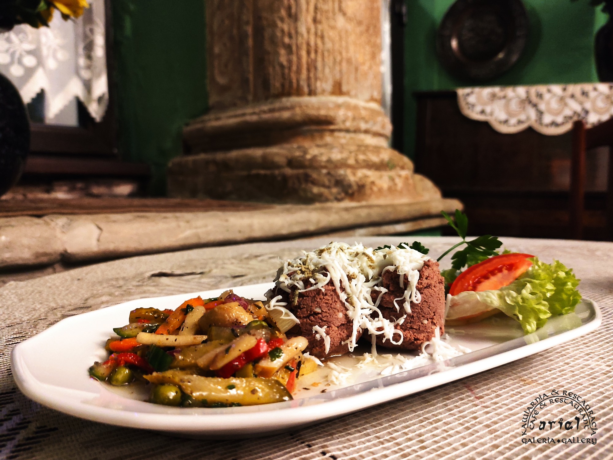 Ariel Restaurant Evening Meal for School Trips to