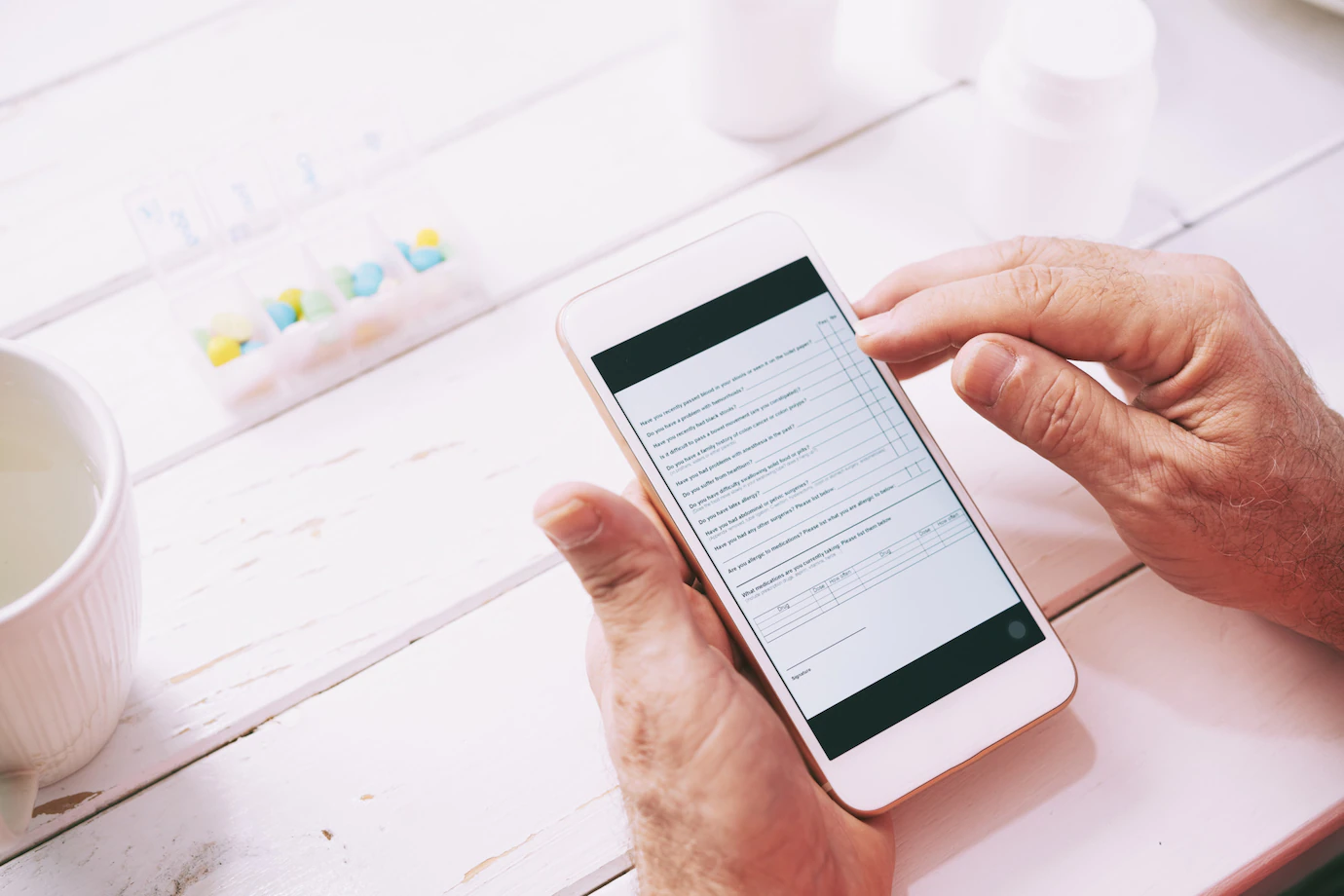 A Beginner's Guide to Mobile Form Design (+Mistakes You Should be Aware of)