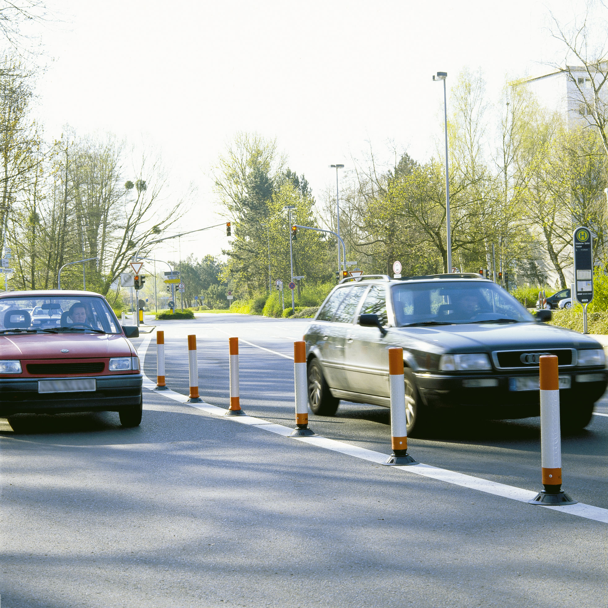 Traffic Line Flexible Posts | Aremco Barriers & Bollards