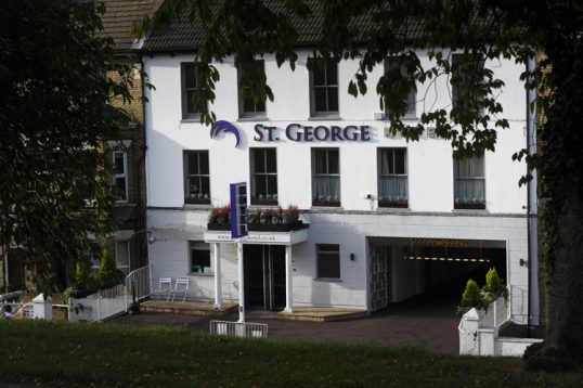 St George Hotel | 7-8 New Rd Ave, Chatham, Kent, ME4 6BB