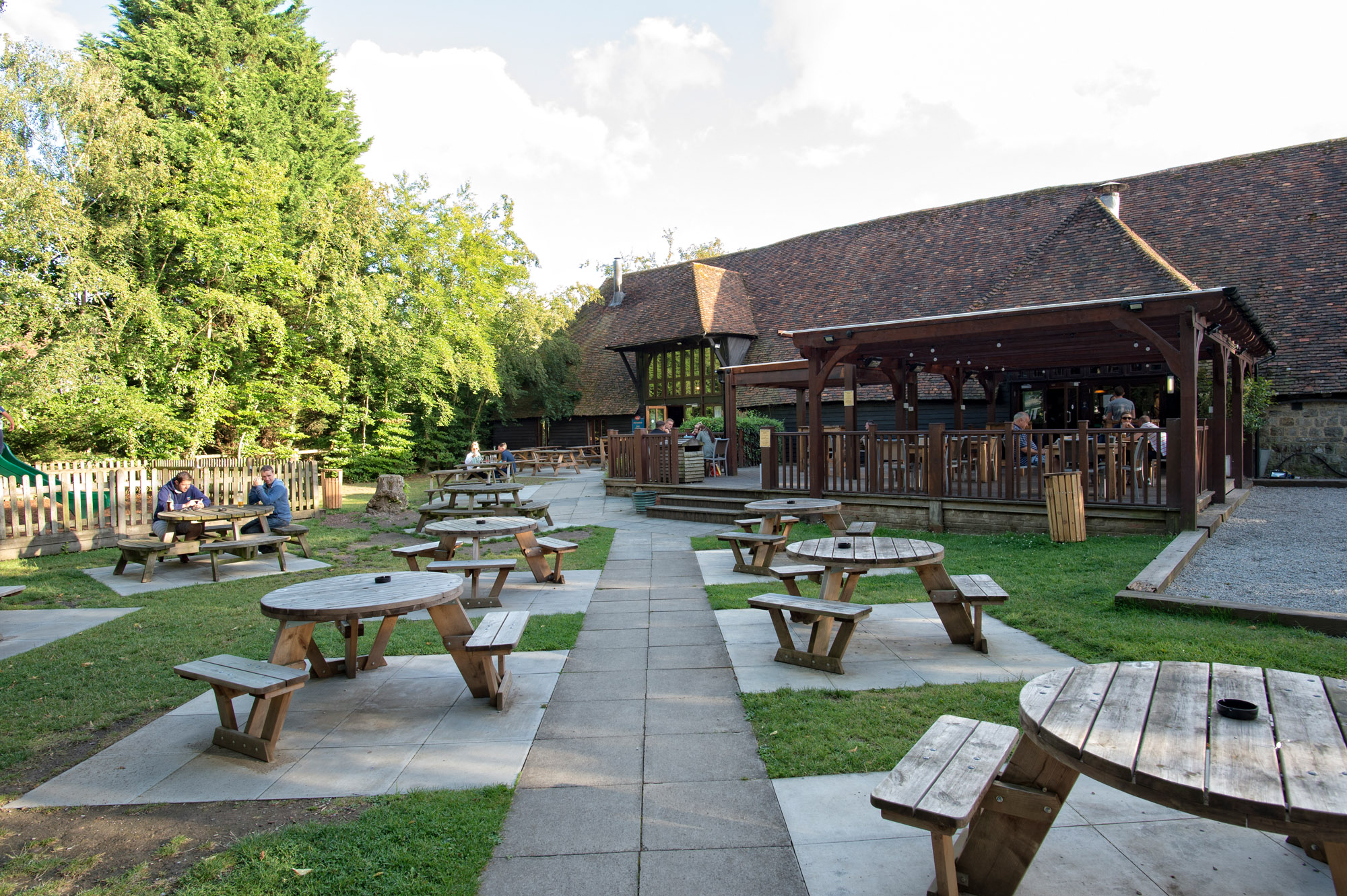 The Singleton Barn | Hoxton Close, Ashford, Kent, TN23 4TY