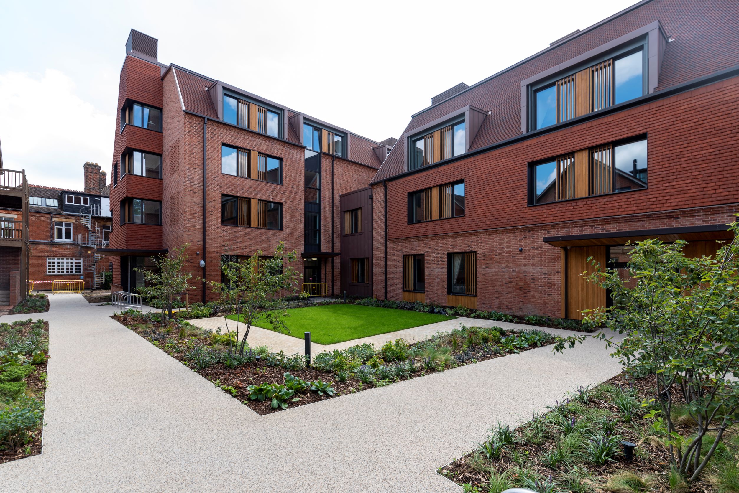 Richard Utting Associates | 72 Ensuite Units, Lucy Cavendish College ...