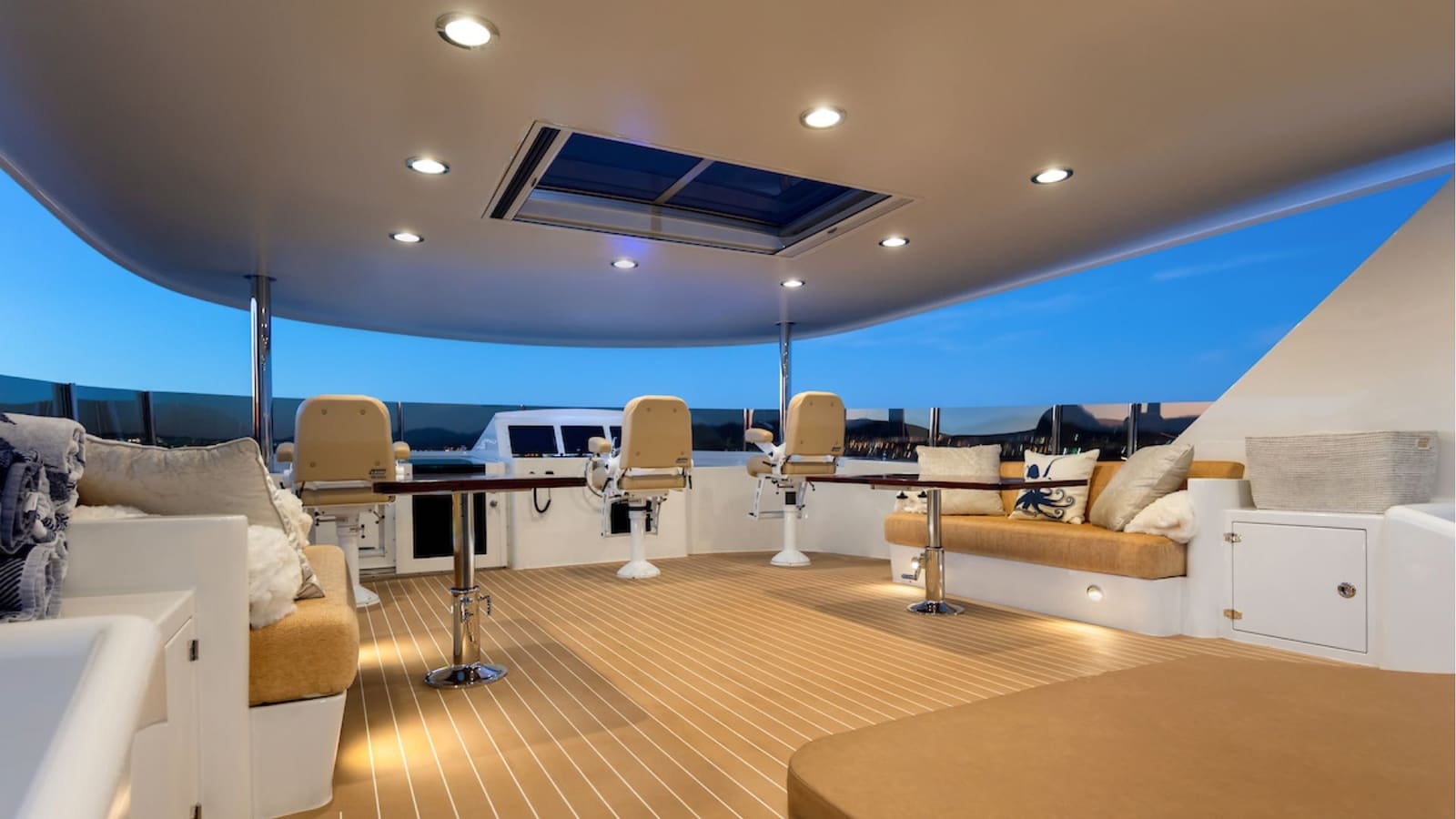 130ft Sovereign Yachts "Sovereign"