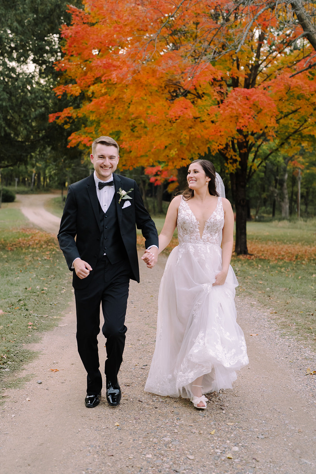 Mariah & Matt | Photo Gallery Villa Maria MN