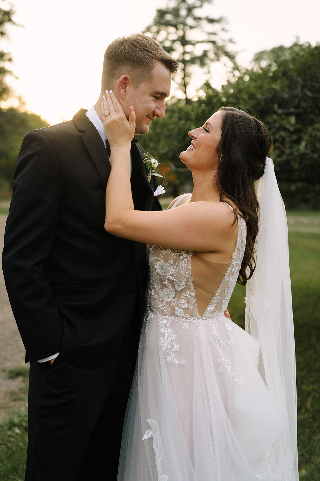 Mariah & Matt | Photo Gallery Villa Maria MN