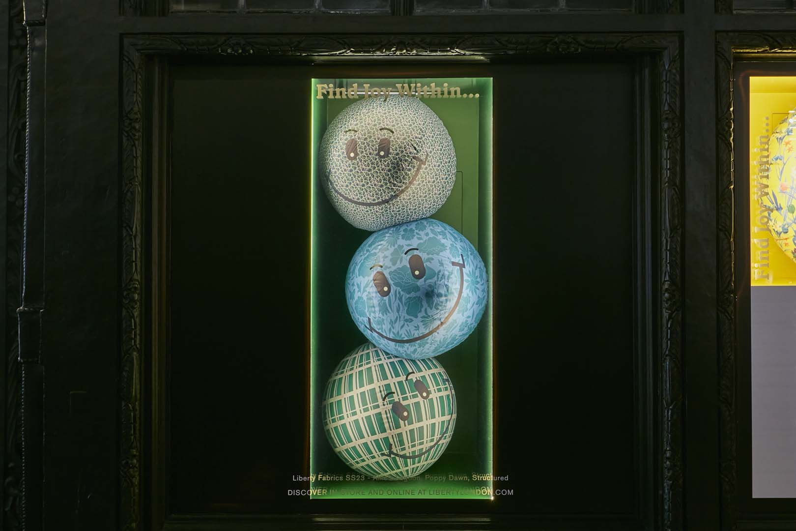 Retail Display Solutions UK - Retail Plinths