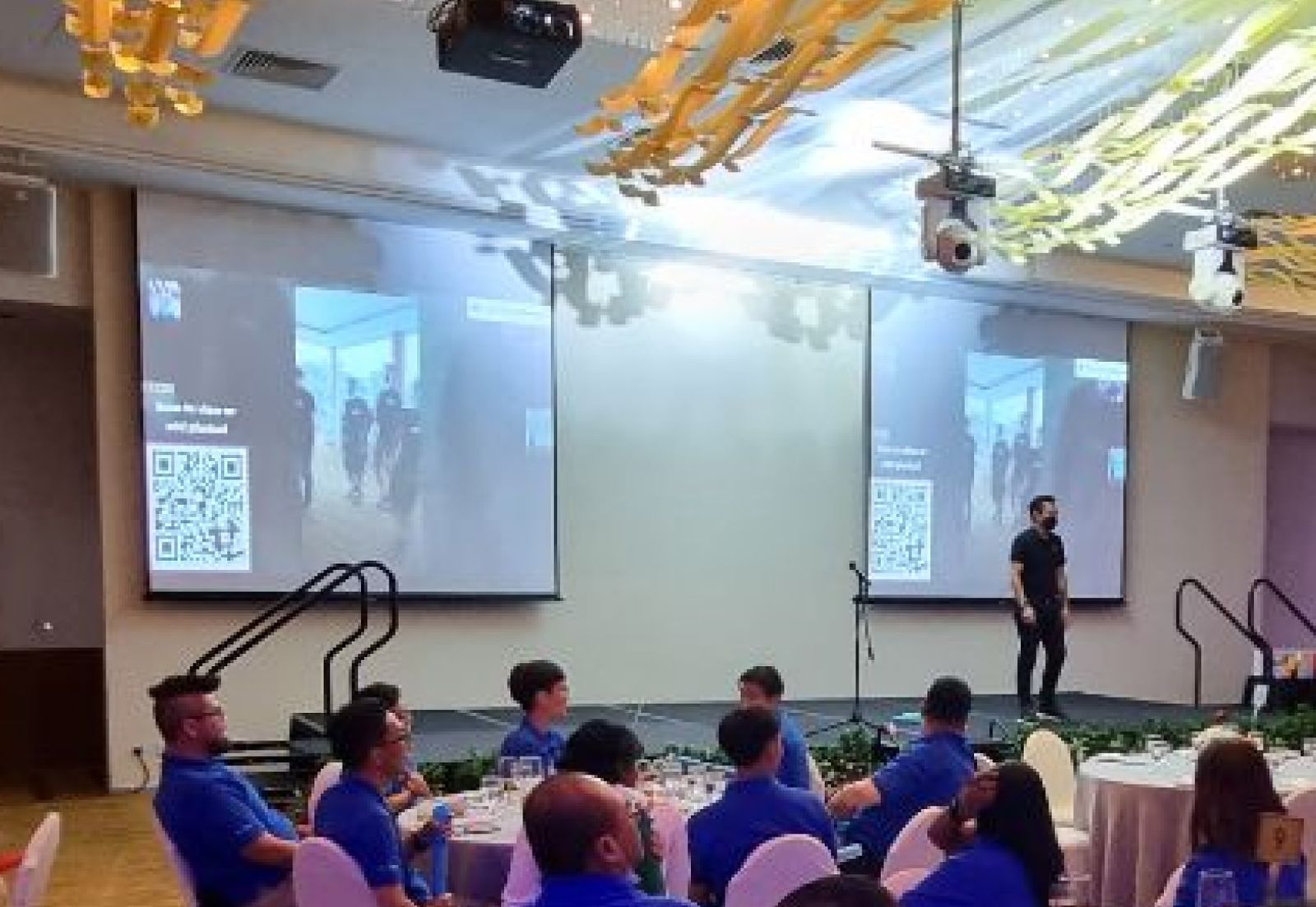 Kululu: Photo Sharing App for Conferences & Public Events