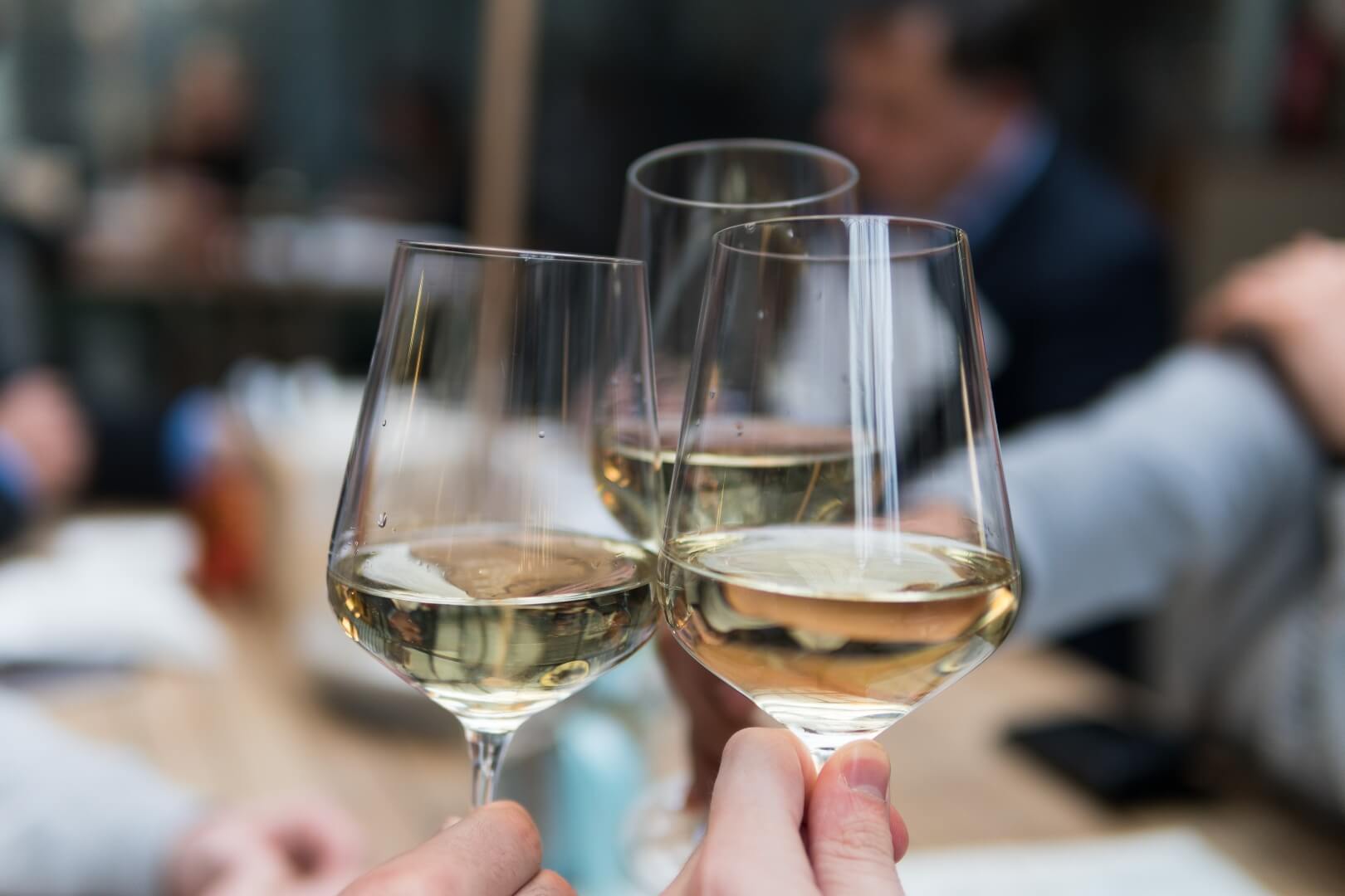 Best Type of White Wine: 7 White Wine Options for Wine Bars