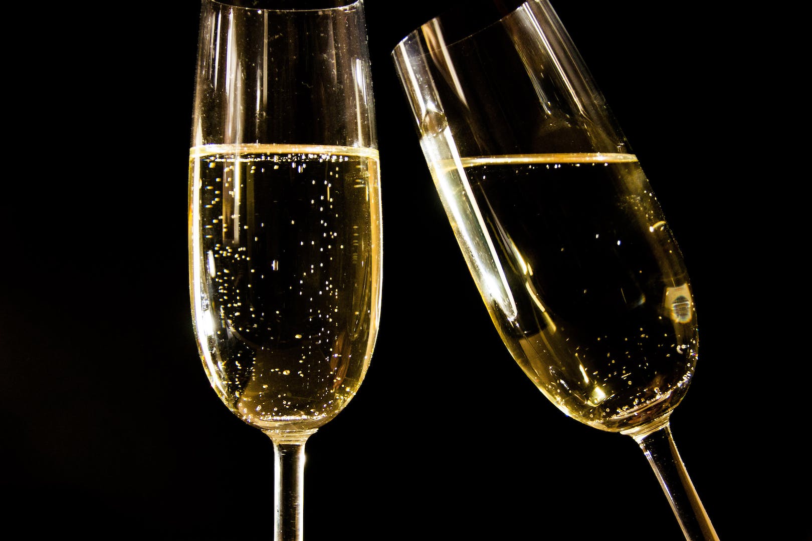 Popular Prosecco Drinks: Best Cocktails & Types of Prosecco