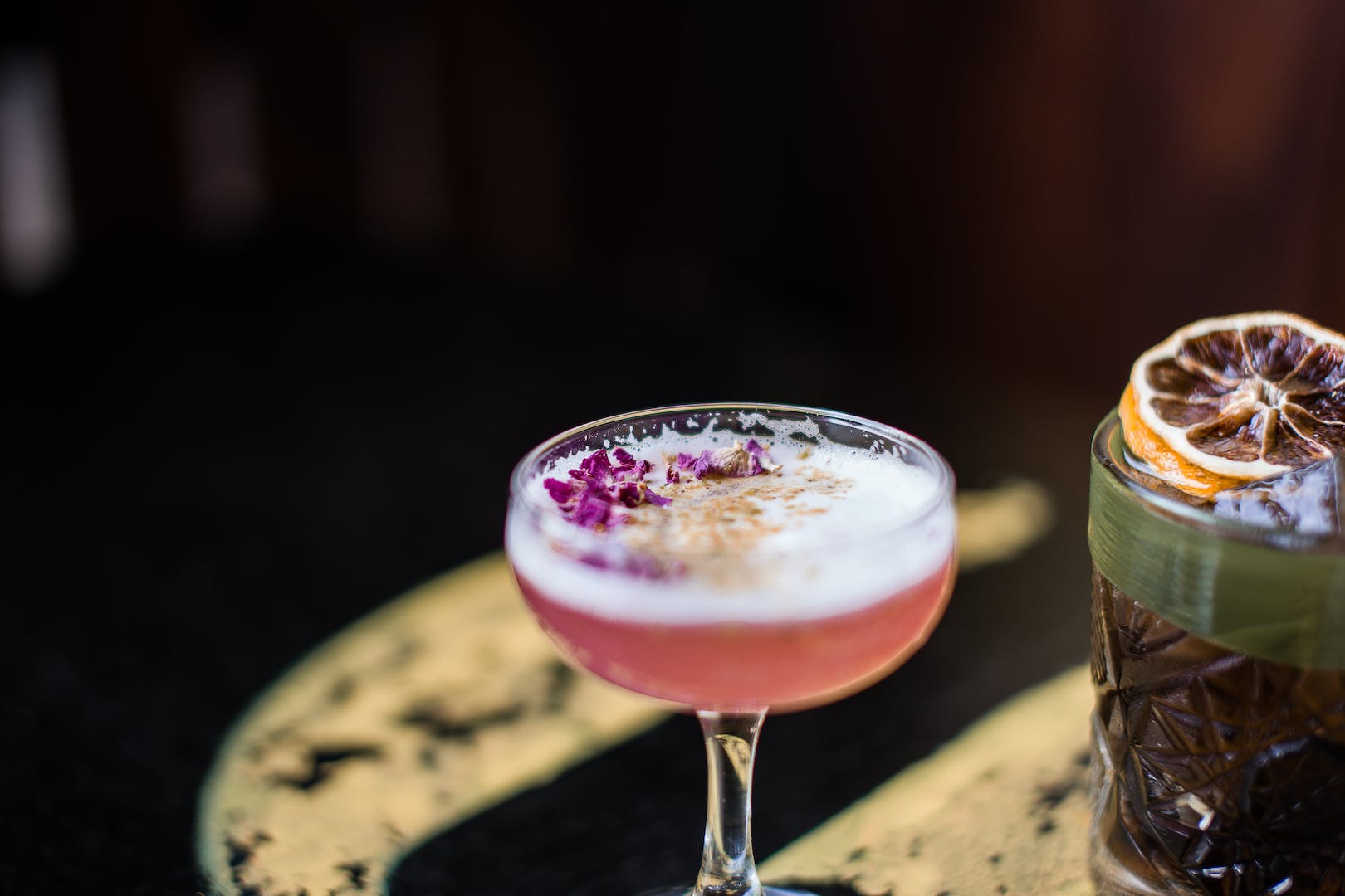 The Best Spicy Cocktails for a Cozy Winter Evening