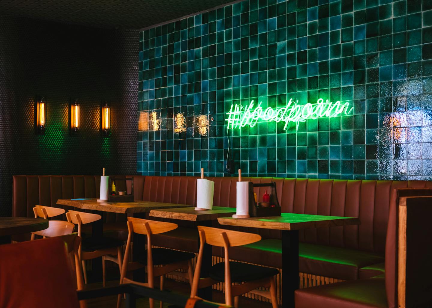 How to Use RFID Tags to Improve the Restaurant Experience