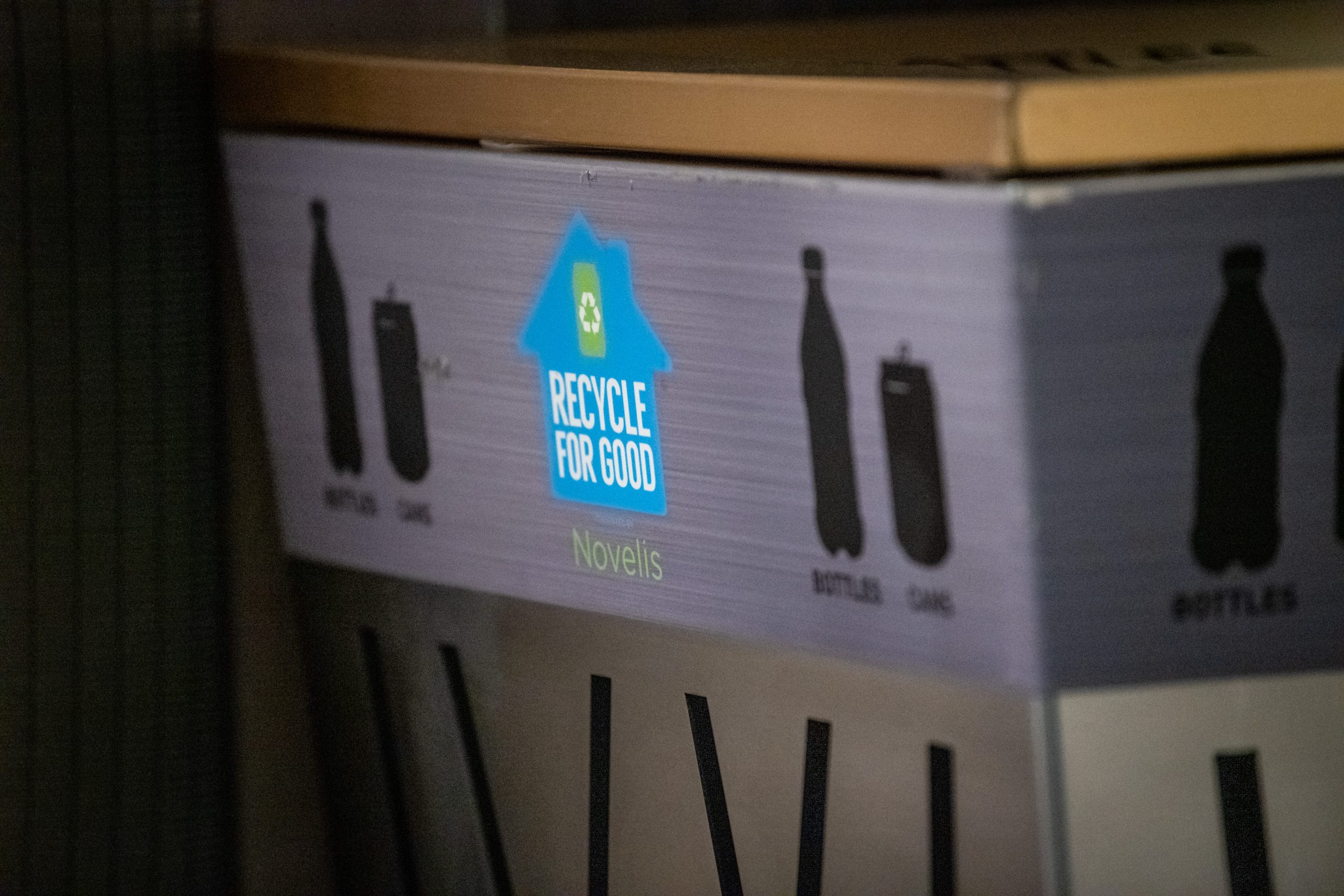 Mercedes-Benz Stadium Becomes First Professional Sports Stadium ...