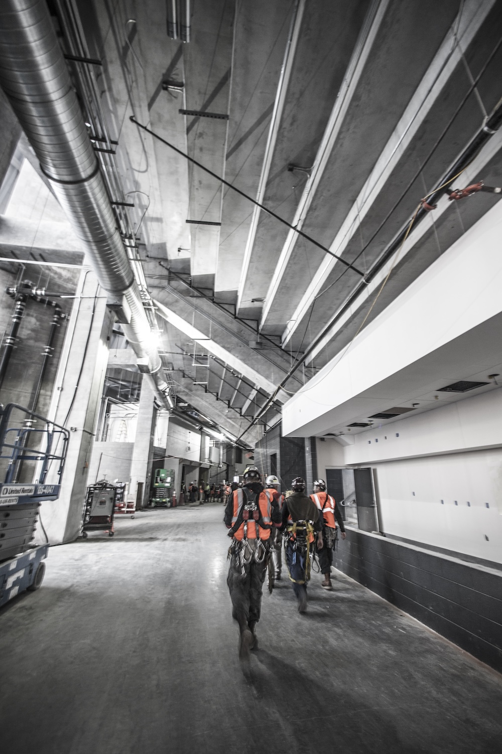 Flock – by Hsu-Jen Huang | Art Collection at Mercedes-Benz Stadium