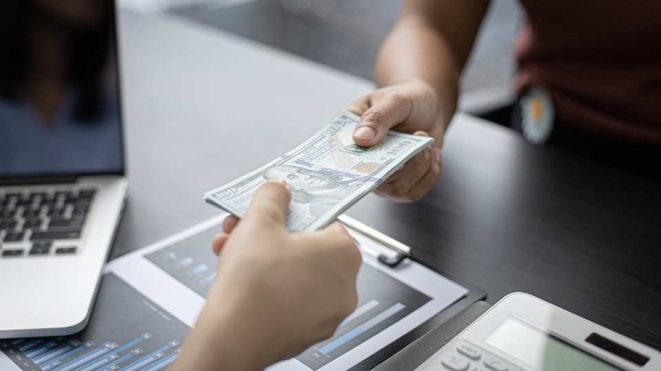 Pricing Logo Design: Guide for Freelancers