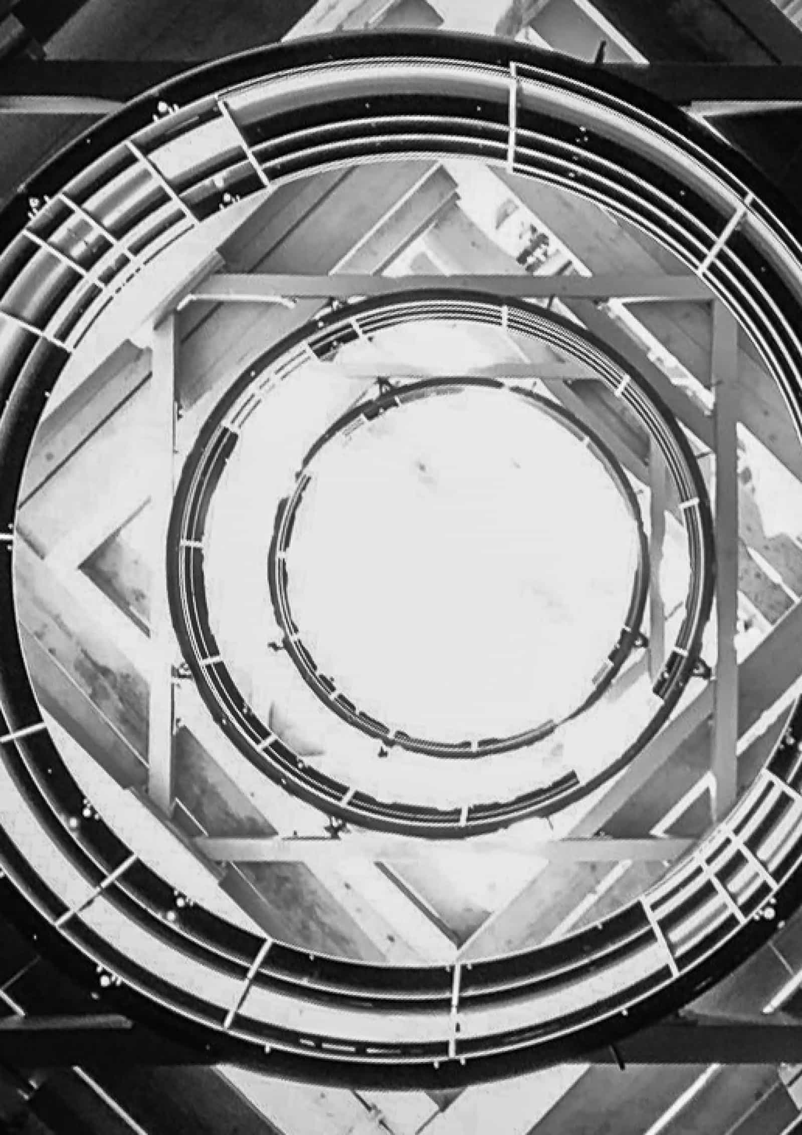 Edgecroft Circular Glass Lift - Premier Lift Group