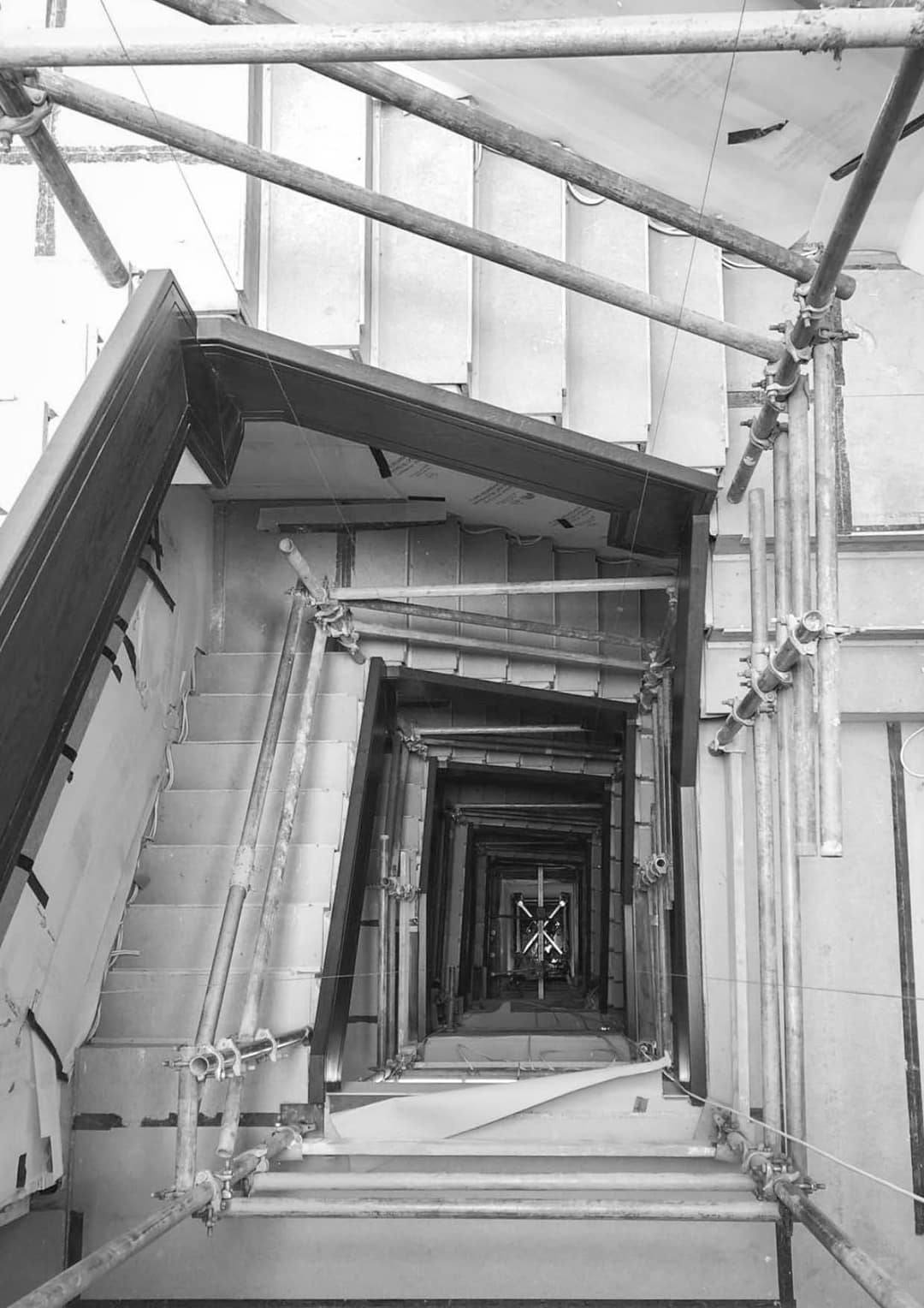 Hill Street Luxury Glass and Terrace Lift - Premier Lift Group