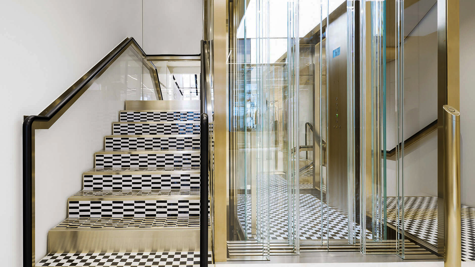 Luxury Gold Retail Lift Paris